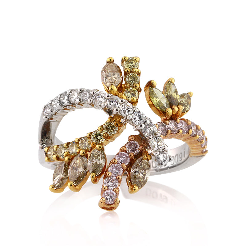 Round Cut Diamond On Hand